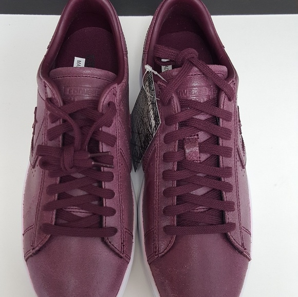 Converse | Shoes | Converse Womens Chuck Taylor Pro Leather Shoes ...